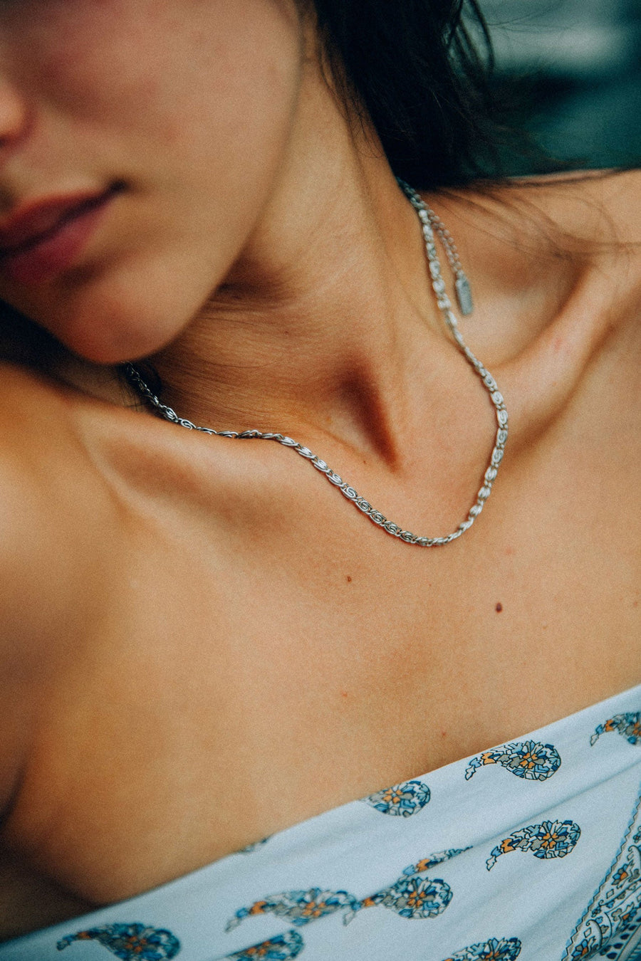 Brody Silver Necklace | 33mm - Inspired by Nostalgia